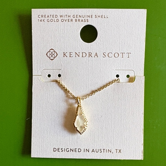 Kendra Scott | Jewelry | Kendra Scott Gold And Cream Shell Necklace ...